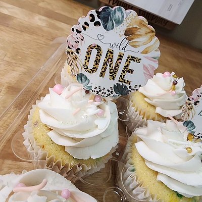 Little Blue Pastries on Bakesy